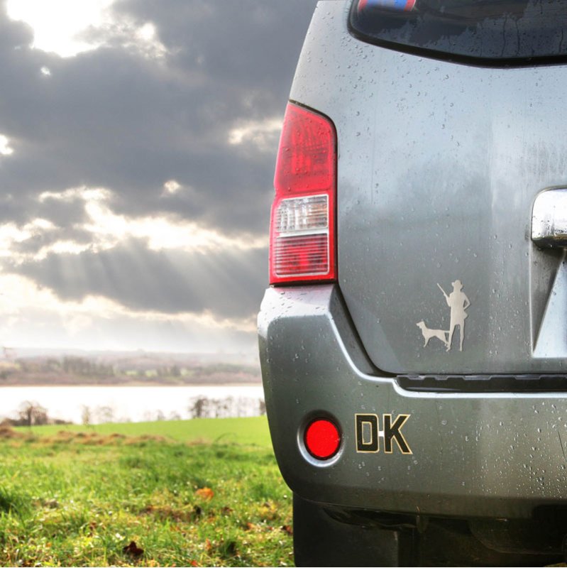 Foliemærke til bil af jæger med hund hos by Brorson