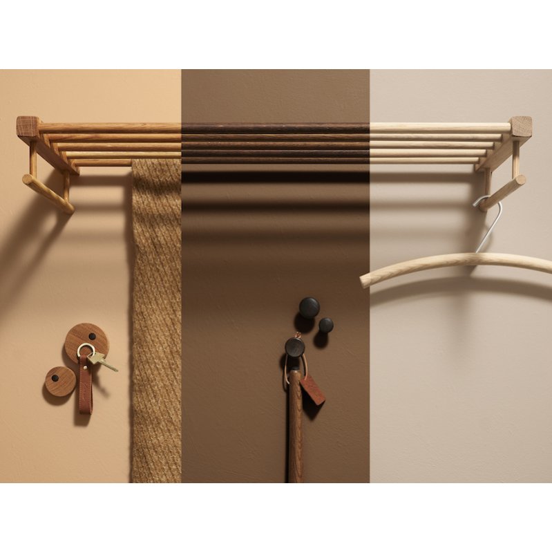 Klassiske Hattehylder i Egetræ med Bøjlestang - Gratis Fragt