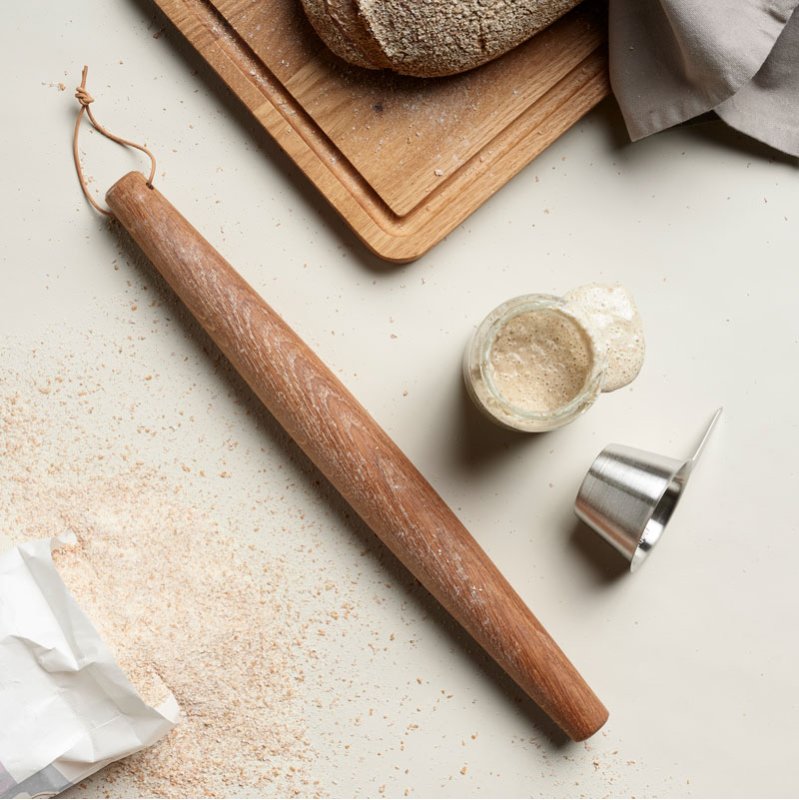 Pizza Kit i Egetræ - Gavepakke med Pizzabræt og Pizzarulle